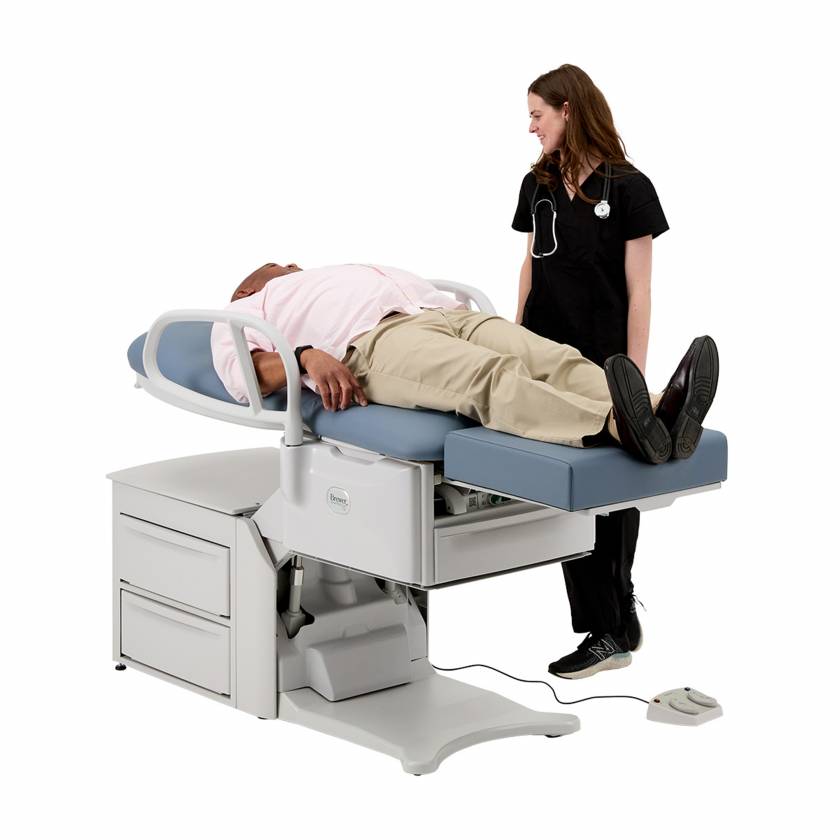 Access High-Low Plus Exam Table 700, Power Back and Outlet