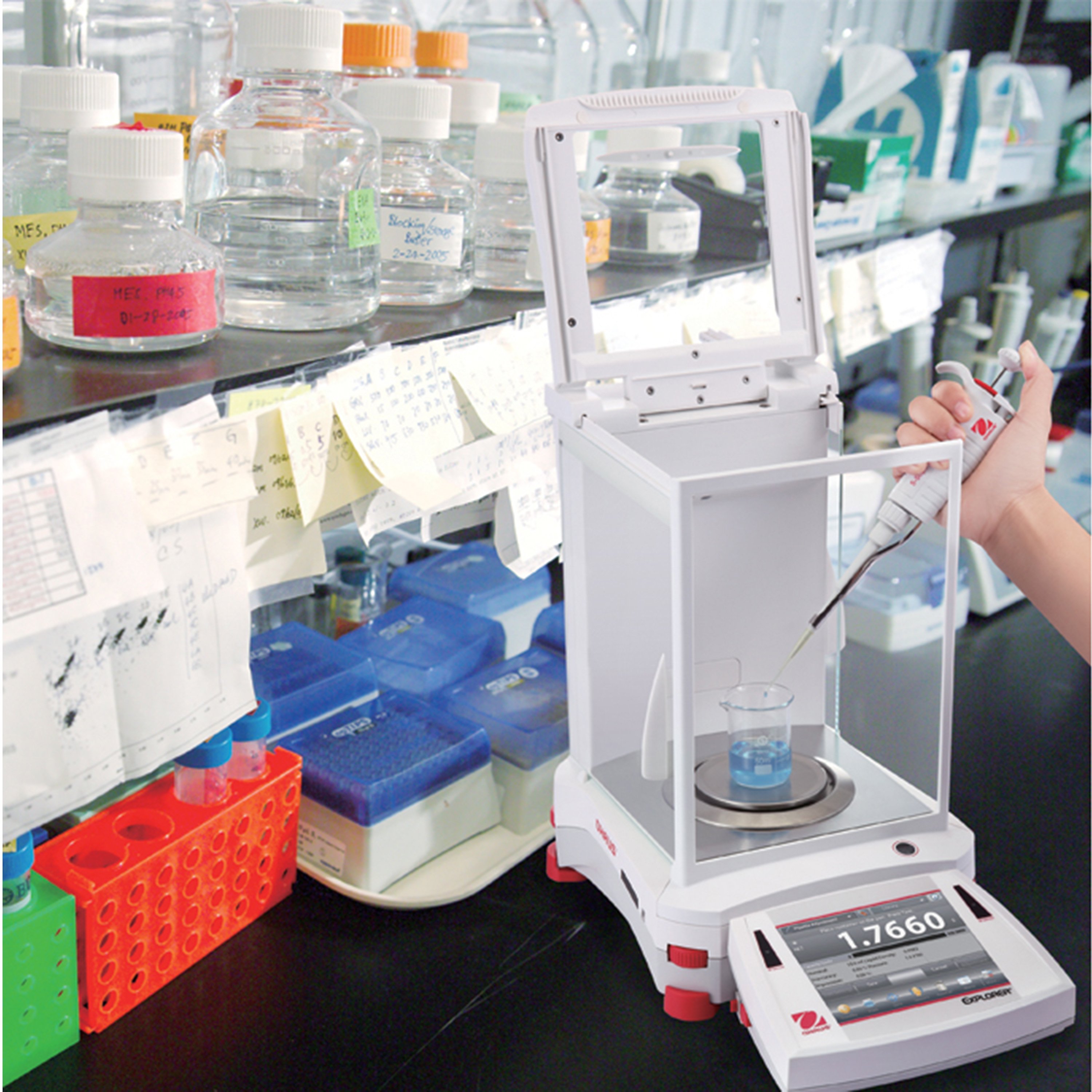 OHAUS Explorer™ Analytical Balance